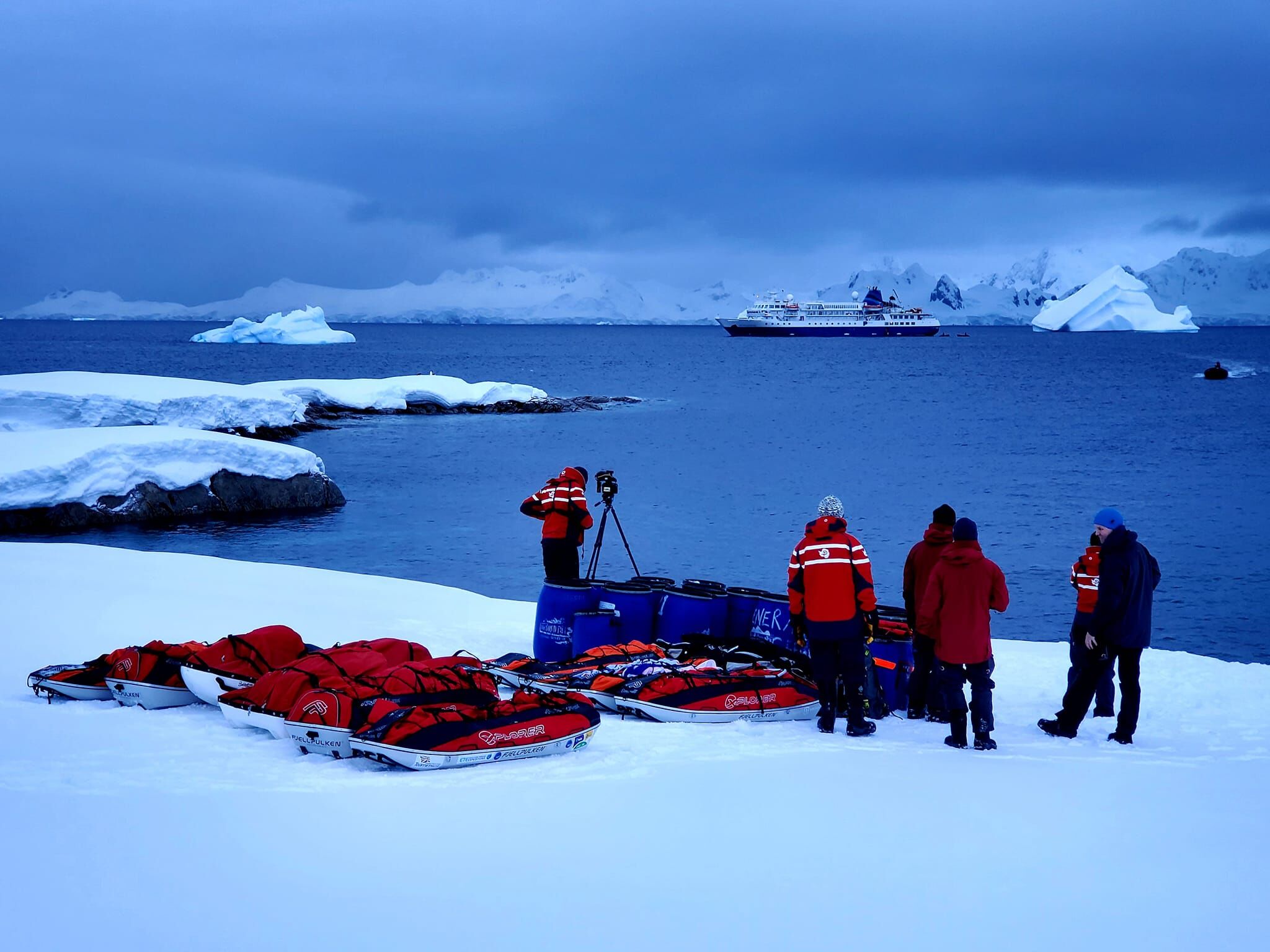 Alone with the Elements - Antarctic Quest 21